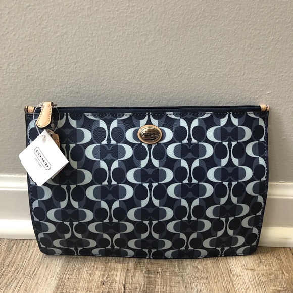 Bags | Coach Clutch | Poshmark
